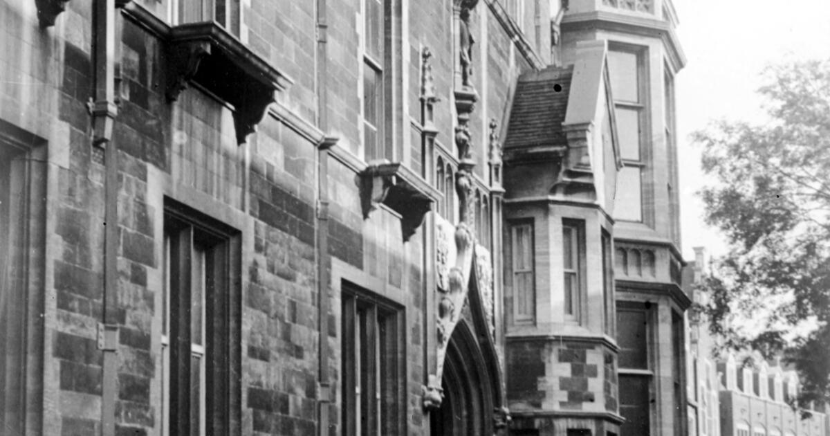 Cavendish Laboratory : Exterior view of the entrance to the Cavendish ...