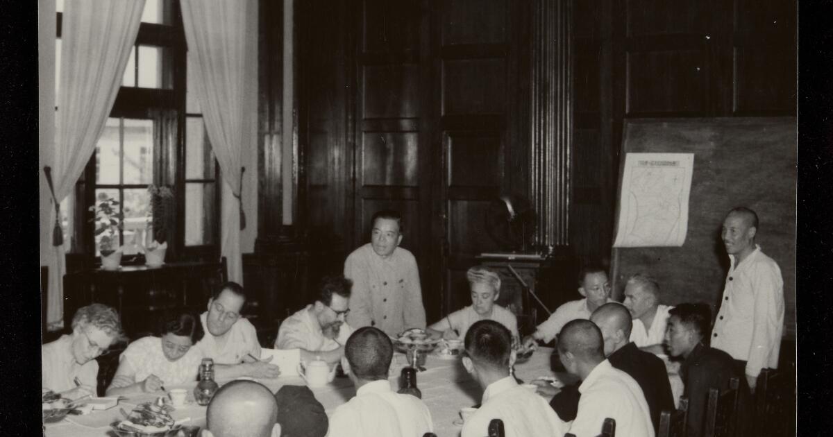 Joseph Needham : Photographs taken by an official Chinese photographer ...